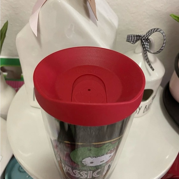 tervis | Dining | Universal Studios Jurassic Park Hello Kitty 6oz ...